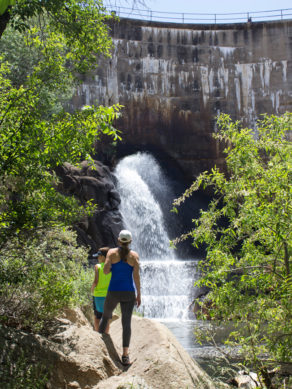 Prescott AZ Watson Lake Hiking Loop: Granite Dells, Coves & Waterfall